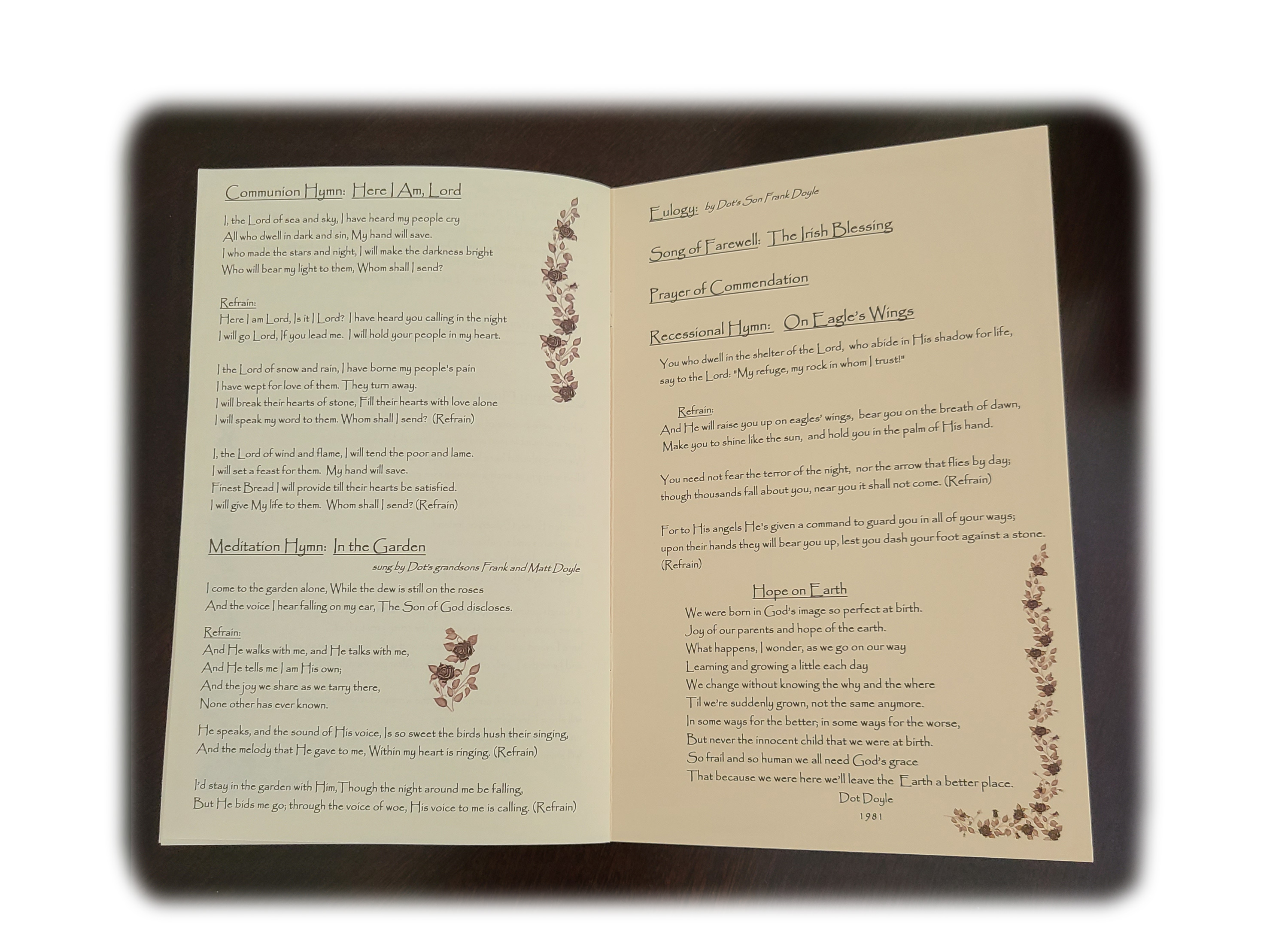 Zoom Last page - Personalized Mass Booklets